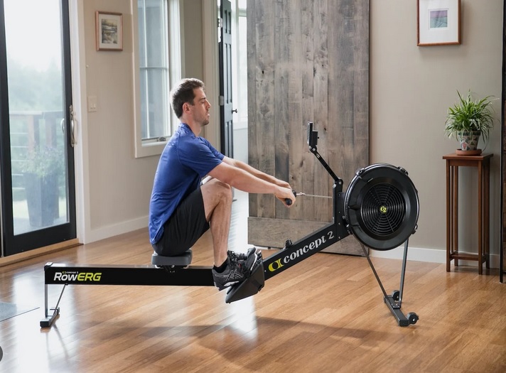 Faire du rameur : les bienfaits et les muscles sollicités